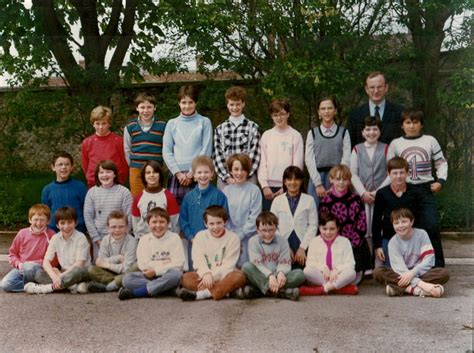 Photo De Classe Ecole Primaire Cm2 1983 1984 De 1983 école Primaire