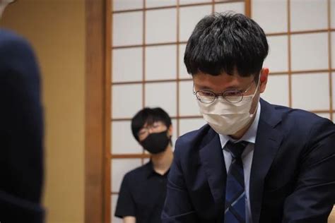 无冕之王余正麒平常心面对王座战 哔哩哔哩