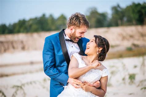 Save Money On Wedding Dress Shopping Opportunity Bridal