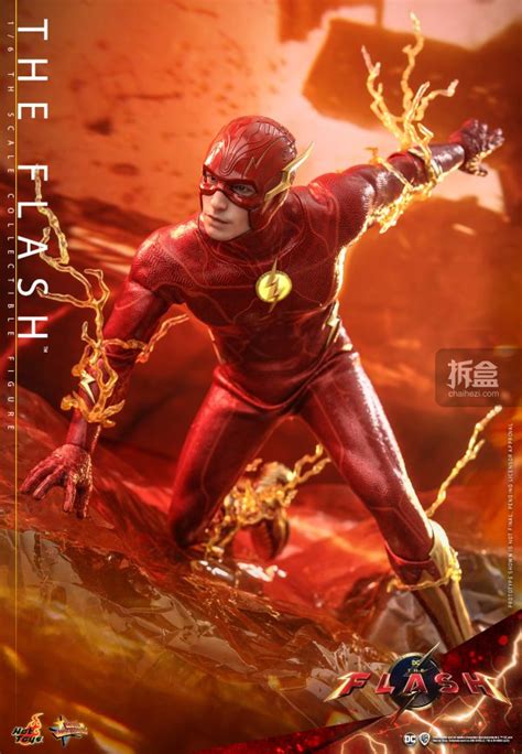 Hottoys Dc 闪电侠 The Flash 1 6 电影正版周边人偶 拆盒