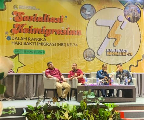 Mahasiswa Fakultas Ushuluddin Adab Dan Dakwah IAIN Pontianak Mengikuti