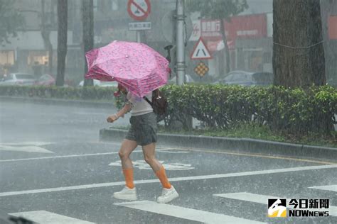 快訊／下班路上注意！氣象署發「大雨特報」 2縣市暴雨下到入夜 天氣預報 生活 Nownews今日新聞