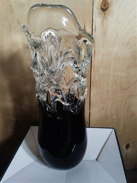Ваза скляна ручна робота 800 грн Посуд кухонне приладдя Новояворівськ на Olx