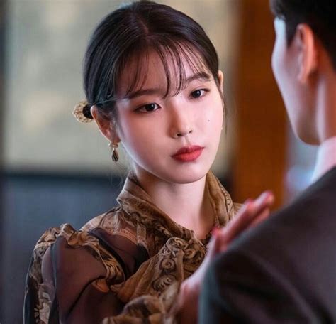 Hotel Del Luna New Still Cuts Iu Lee Ji Eun 아이유 Amino