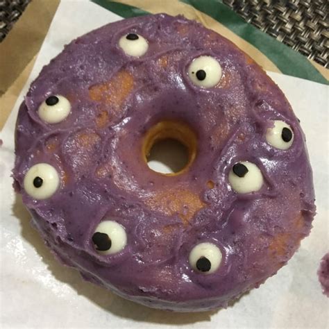 Purple Monster Donut Sa Starbaks R Pangetperomasarap