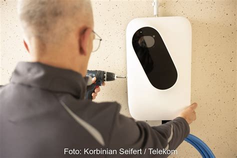 Charging By Enostm Ladelösung Für Elektro Autos Mit Hardware Software