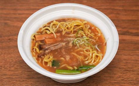 「スープ飲み干した」「食べやすい」【セブン】焦がしにんにく香るラーメンがうまい セブンのこれ注目！ママテナピックアップ ママテナ