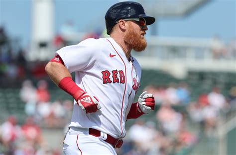 Watch Boston Red Soxs Justin Turner Hit In Face With Pitch During