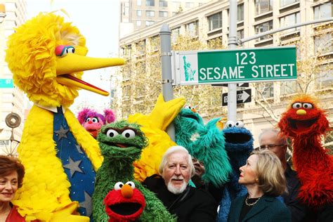 I Am Big Bird The Caroll Spinney Story Review Flickreel