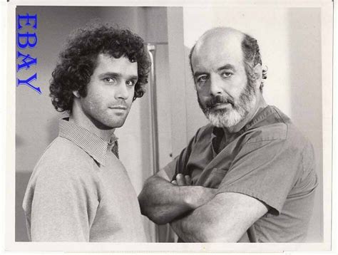 Pernell Roberts Trapper John