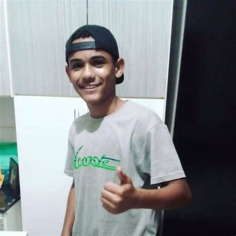 Victor 😃 Victor2770 • Threads Say More