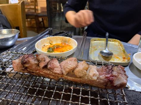 양재역 맛집 추억의 연탄갈비 흑돼지 생갈비 겉촉속촉으로 맛있는 갈비 네이버 블로그