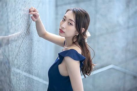 瀬名ひなのさんのインスタグラム写真 瀬名ひなのinstagram「梅雨の季節🌧️ 髪の毛巻いてもすぐ取れちゃうから 最近はずっと