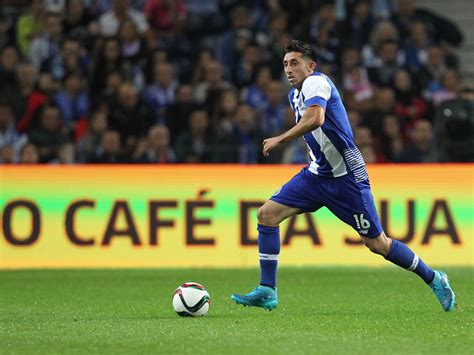 Raul Jimenez Bicycle Kick Wallpaper
