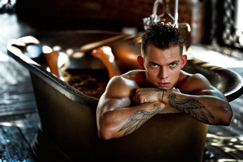 Tommy Gold Private Club Onlygold