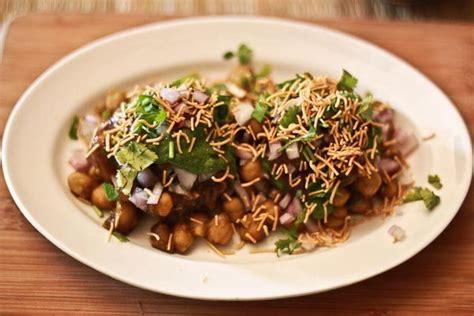 Chole Aloo Tikki Chaat Recipe An Indian Street Food Snack Receta