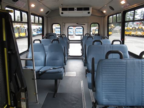 2014 Ford E 450 Champion Challenger 14 Passenger Ada Shuttle Bus