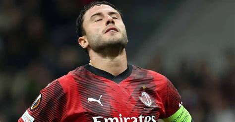 Meritava Il Lecce Cassano Critica Ancora Il Milan Leao Lo Zittisce