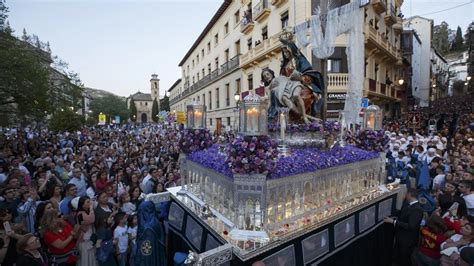 Sábado Santo 2024 en Granada horario e itinerario de las procesiones