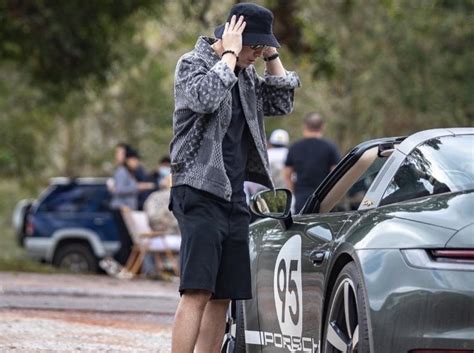 “หนุ่ม กรรชัย” เปิดภาพคู่ Porsche สุดหรูที่ไม่เห็นกันบ่อยนัก แฟนๆแห่ทัก