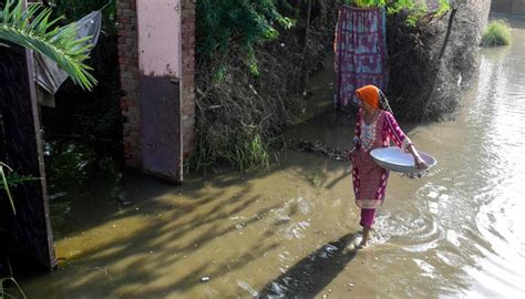 Infectious Disease Outbreak Reported In Southern Punjab After Floods