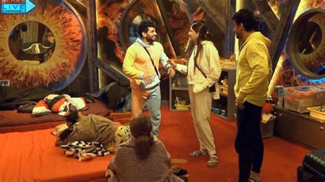Bigg Boss 16 LIVE Shiv Aur Nimrit Ne Ki Priyanka Ko Bully Karne Ki