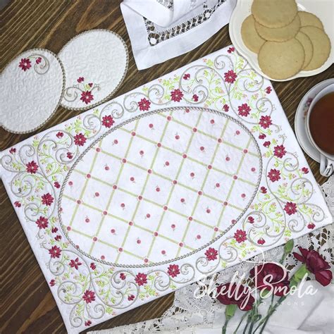 Poinsettia Placemat Shelly Smola Designs Machine Embroidery Designs