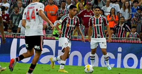 Volante do Fluminense se apresenta à Seleção Brasileira sub 20