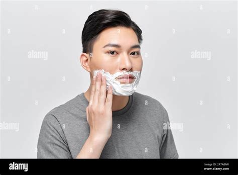 Using Shaving Foam Hi Res Stock Photography And Images Alamy