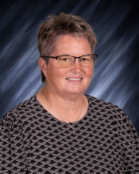 Perham Education Association Announces Teacher Of The Year Becky
