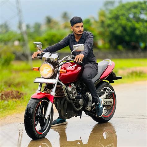 සැමදා තෙරුවන් සරණ යමි