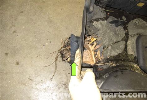 Bmw E60 5 Series Engine Covers Removal 2003 2010 Pelican Parts