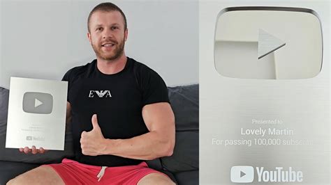 Unboxing My 100k Subscribers Youtube Silver Button Youtube