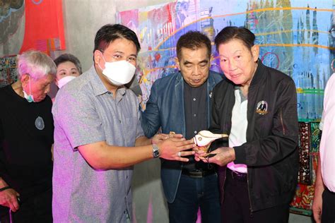 05 07 2565 ร่วมงานของท่านอาจารย์ กมล ทัศนาญชลี ศิลปินแห่งชาติ และมอบ