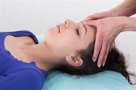 Birgit Monz Indische Kopfmassage