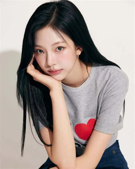 Lật Mở Hồ Sơ Của 8 Người Chơi Nổi Bật Nhất Singles Inferno 5 Elle