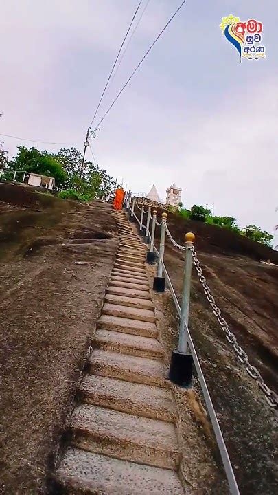 බුදුරජාණන් වහන්සේගේ කේශ ධාතු තැන්පත් කලා යයි සැලකෙන මකුලාන රජමහා විහාරය