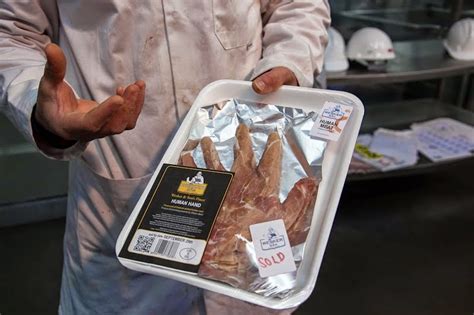 Ruido De Color Comprar Carne Humana Ya Es Posible En Una Carnicería De