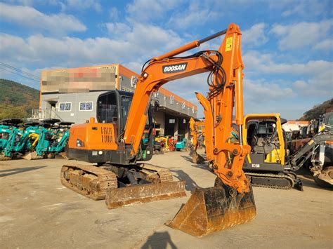 두산 02급 저가동 포크레인 Dx55 2008년 3500시간 딱따구리 집게 매매 전문가들