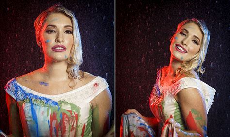 4 Poses That Will Make You Look Slimmer In Photos