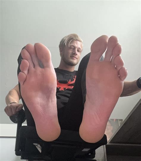 Alpha Ber On Twitter Thats The Right View For You Under My Feet