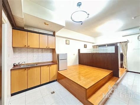花園廣場陽台套房 優質社區，稀有釋出陽台套房 新北市中和區中正路 中和花園廣場 住宅大樓住宅區、道路用地 整層住家出售