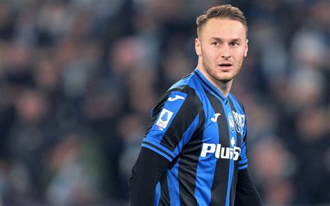 Lista Fantacalcio 2023 2024 Giocatori Ruoli E Quotazioni Sky Sport