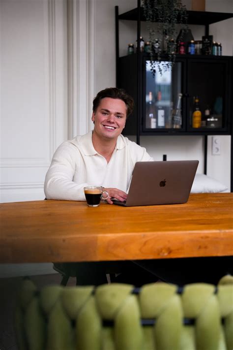 Ik Begin Helemaal Opnieuw Tom Van Leeuwen