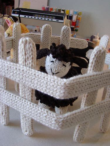 Ravelry Picket Fence Pattern By Susan B Anderson