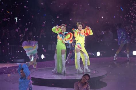 Twins 演唱會高清照片放送！40 凍齡阿 Sa 阿嬌活力滿滿炸爆紅館