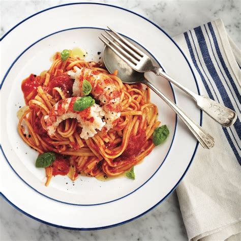 Buttery Tomato Lobster Pasta Chatelaine