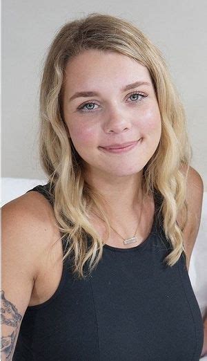 Gasofa Gabbie Carter