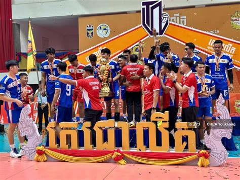 កីឡាករបាល់ទះបញ្ជាការដ្ឋានអង្គរក្ស ទទួលបានម៉ូតូម្នាក់ ១គ្រឿង ក្រោយឈ្នះពានតេជោលីគ