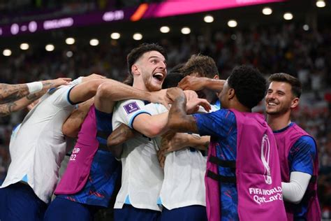 Inglaterra Vence Clássico E Garante 1º Lugar No Grupo Confira Os
